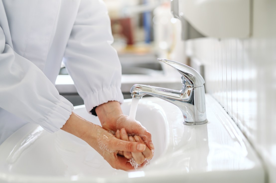 The Importance of Infection Control in the Healthcare Setting: Tips for ...